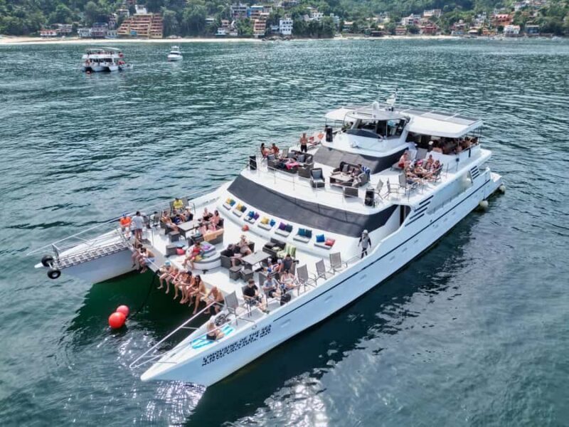 Puerto Vallarta: Private Mega Yacht Limousine of the Sea 1 - The Sum Up