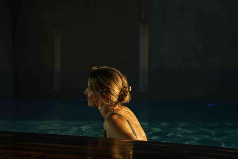 puke Thermal Pools: Adults-Only Entry with Swim Up Bar - Key Points