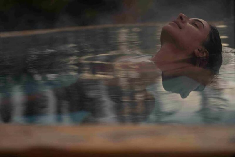 puke Thermal Pools: Adults-Only Entry with Swim Up Bar - The Experience: What to Expect