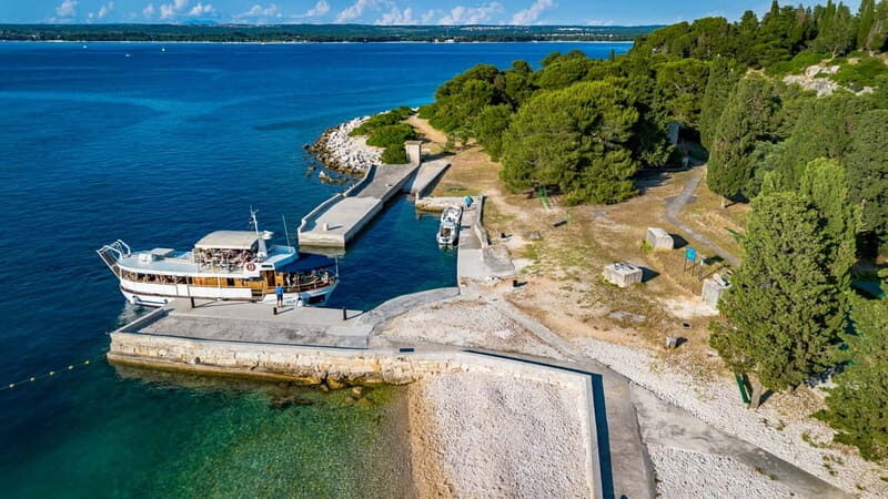 Pula: National Park Brijuni Cruise with Lunch and Drinks - The Experience of the Crew and Atmosphere