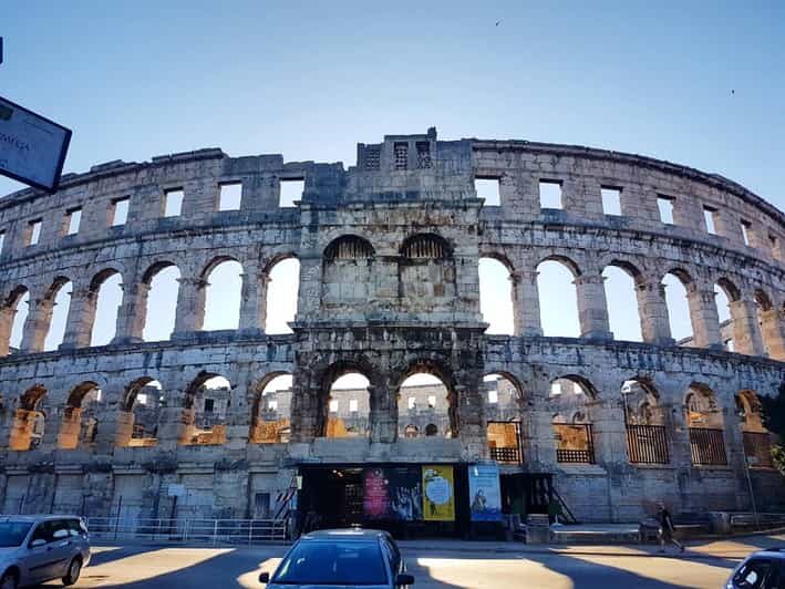 Pula: Old Town Walking Tour for Foodies with Dinner and Wine - The Sum Up