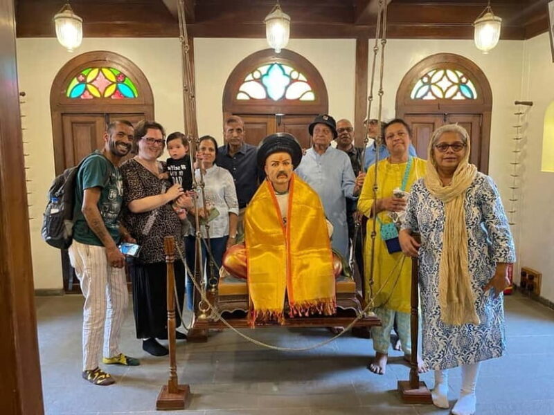 Pune: Old City & Camp Cultural Walking Tour with Local Snack - Key Points