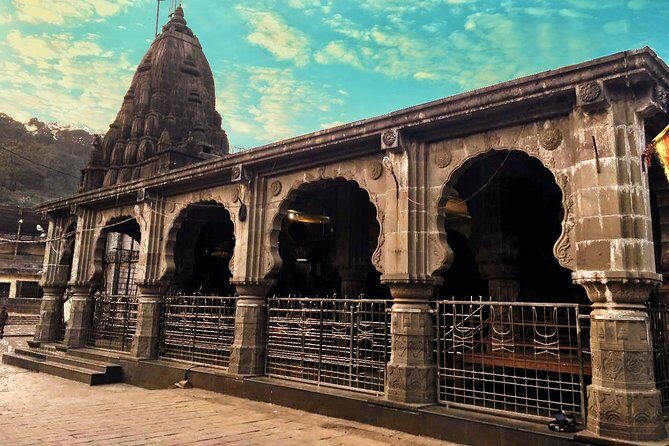 Pune to Bhimashankar Jyotirlinga - The Journey Begins: From Pune to Bhimashankar