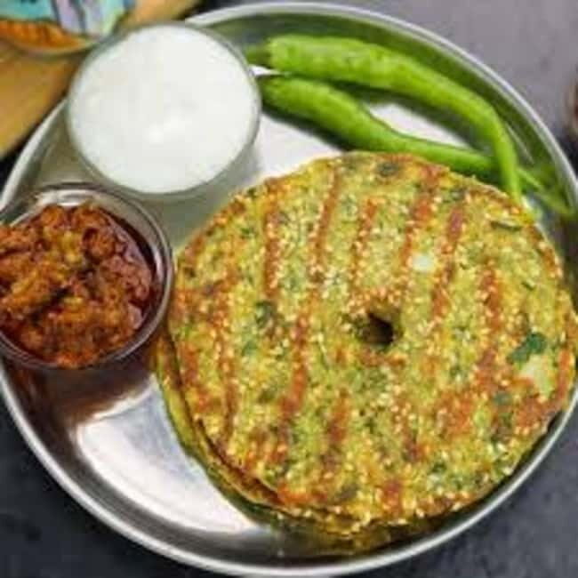Pune: Traditional Maharashtrian Breakfast Cooking Class - Practicalities: Price, Group Size, and Logistics
