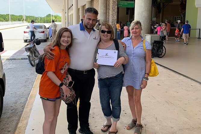 Punta Cana Airport to GRAND SIRENIS & AQUAGAME (Uvero Alto) R/T - An In-Depth Look at the Transfer Experience