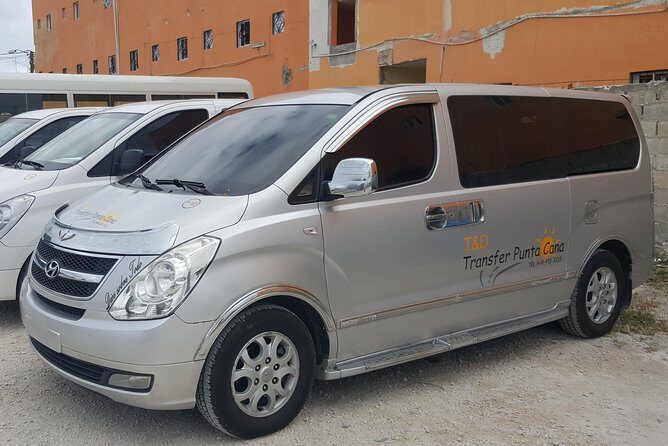 Punta Cana Airport to Uvero Alto Hotels > One Way - An In-Depth Look at the Journey