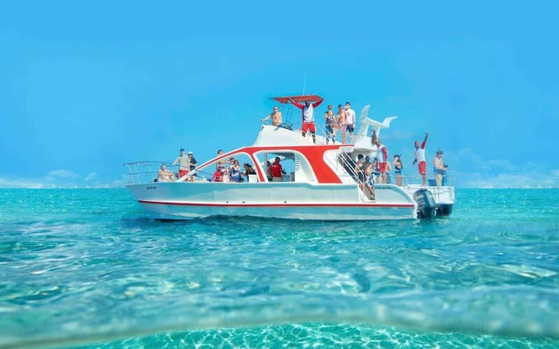 Punta Cana: catamaran boat to Saona Island with buffet lunch - An In-Depth Look at the Saona Island Catamaran Tour