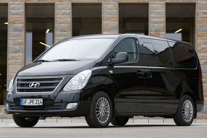 Punta Cana: Exclusive Luxury Transfer Airport to Your Hotel - The Authentic Experience