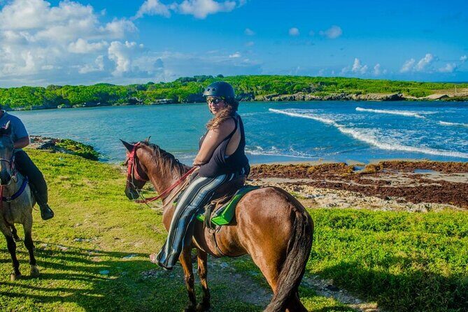 Punta Cana Horseback Ride: Jungle, Macao Beach & Free Pick Up - FAQ
