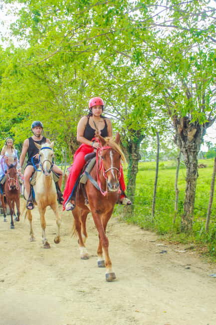 Punta Cana Horseback riding & Sunset + beach + free pick-up - Frequently Asked Questions