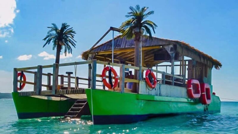 Punta Cana: Jamaican Party Boat w/ OPEN BAR And DJ (Adults) - Key Points
