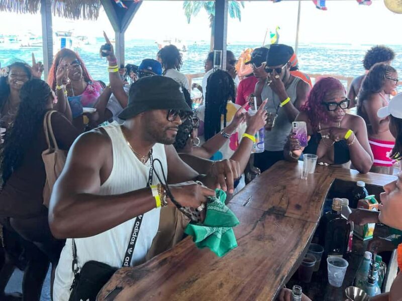 Punta Cana: Jamaican Party Boat w/ OPEN BAR And DJ (Adults) - Food, Drinks, and Practicalities