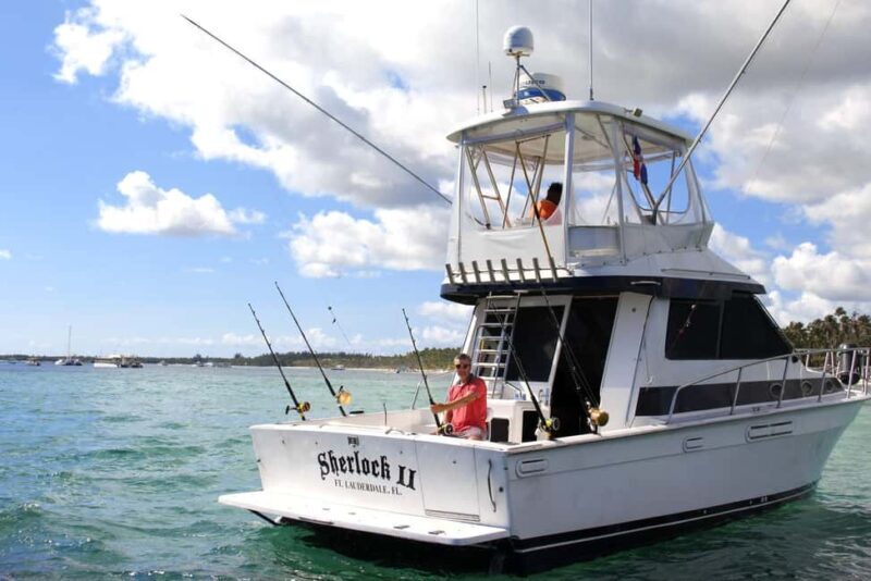 Punta Cana offshore private fishing charter "Sherlock" 39 ' - Key Points