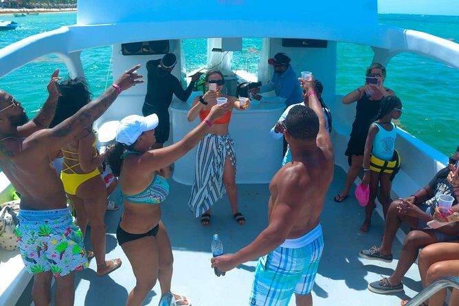 Punta Cana Private Booze Cruise with Open Bar (10+ People) - FAQ