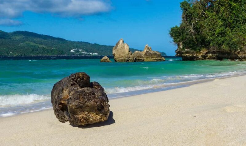 Punta Cana: Samaná Cayo Levantado & El Limón Waterfall Tour - A Deeper Look at the Tour Experience