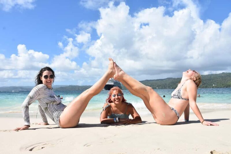 Punta Cana: Samana Whale Watching, Cayo Levantado & Lunch - Lunch at Rancho Los Cocos