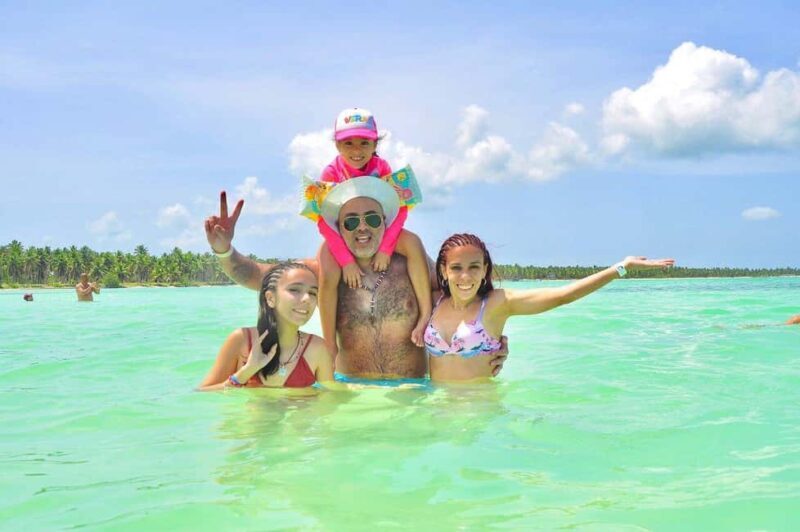 Punta Cana: Saona Island Cruise with Lunch & Open Bar Deluxe - Key Points