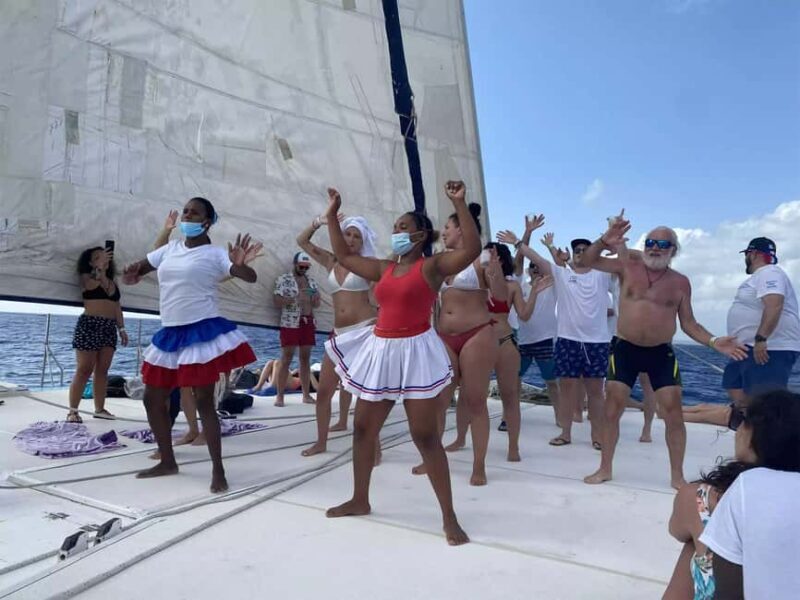 Punta Cana: Saona Island Day Trip with Blue Lagoon & Lunch - The Experience in Detail