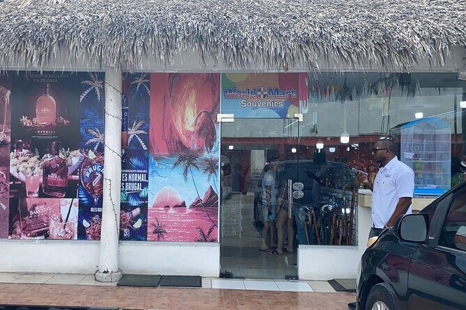 Punta Cana Shopping tour - The Experience of the Market: Pros and Cons