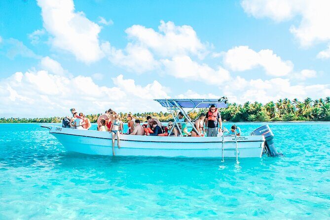 Punta Cana Speed Boat to Saona Island with Lunch & Natural Pools - Key Points