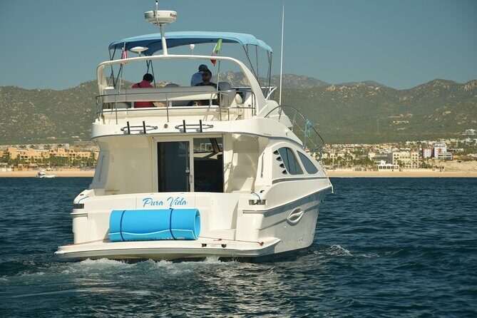 Pura Vida Yacht 42 FT with all inclusive service in Cabo - An Overview of the Experience