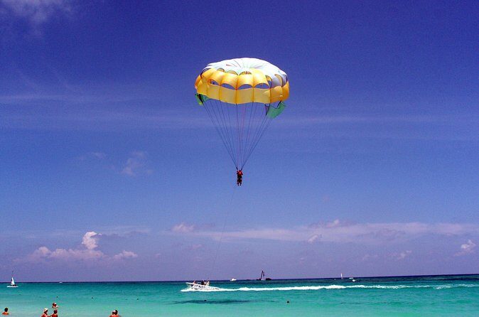 Pure Adrenaline Parasailing Collected in Uvero Alto - How Does the Price Reflect the Experience?