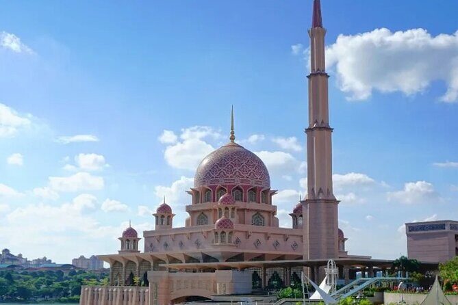 Putra Jaya Tour From Kuala Lumpur - Introduction: A Modern City Packed with Architectural Flair