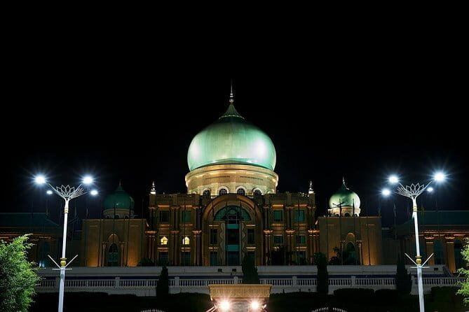 Putrajaya Boat Cruise, with Lunch, Prime Minister Office, Putra and Pink Mosques - Frequently Asked Questions (FAQs)