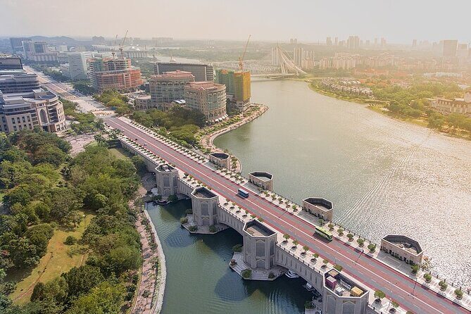 Putrajaya City Tour with Batu Caves and Traditional Boat Ride - Practical Details & Tips