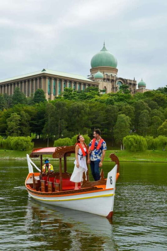 Putrajaya Guided Tour (Private) - Exploring the Heart of Malaysia: Putrajaya