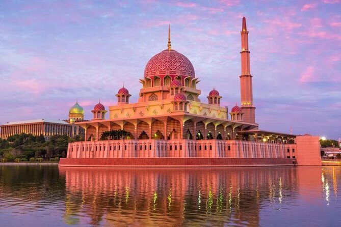 Putrajaya Tour - The Experience from the Reviews