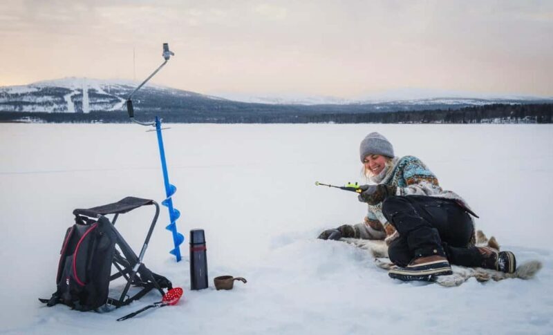 Pyhä: Ice Fishing Experience at Frozen Lake - Key Points