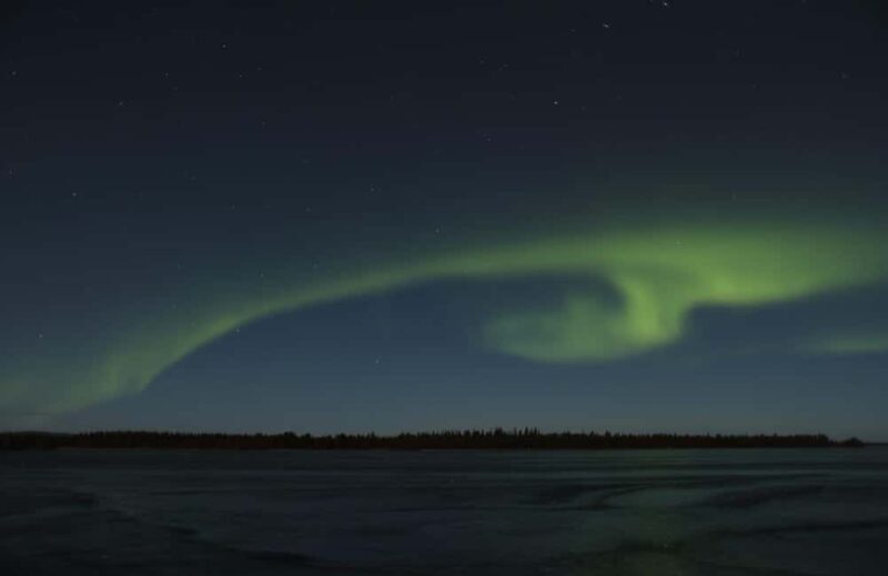Pyhätunturi: Northern Lights Hunting Tour with Hot Drinks - The Real Value in the Experience