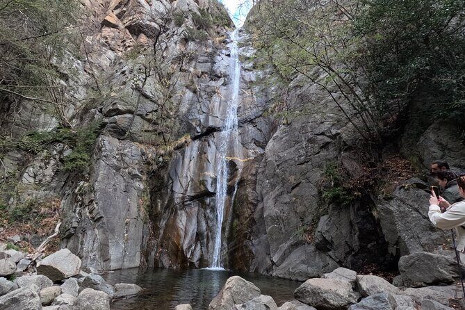 Pyrenees Hiking Experience from Barcelona. Small Group Tour - Introducing the Pyrenees Hiking Experience from Barcelona