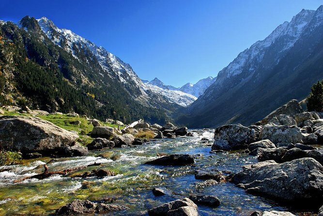 Pyrenees Private Tour from Barcelona with Easy Hike & Cogwheel Train - Discovering the Pyrenees from Barcelona: An Honest Review of the Private Tour