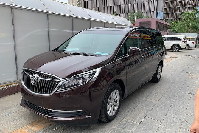 Qingdao Liuting Airport Transfer Service by Minivan - Key Points