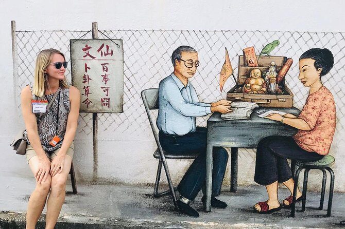 Quaint Little Shops & Tiong Bahru - Exploring Singapore’s Tiong Bahru: A Guided Walk Through Old and New