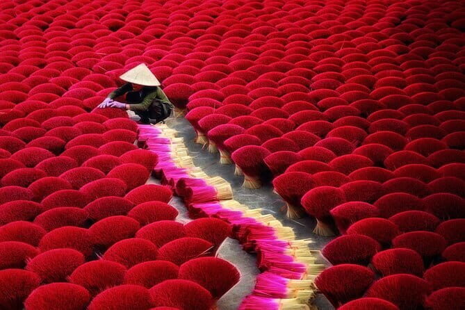 Quang Phu Cau Incense, Conical Hat, Lacquer Traditional Village - Key Points: