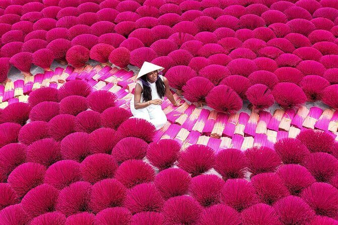 Quang Phu Cau Incense Village- Hoa Lu - Trang An Small Group Tour - Hoa Lu: Vietnam’s Ancient Capital