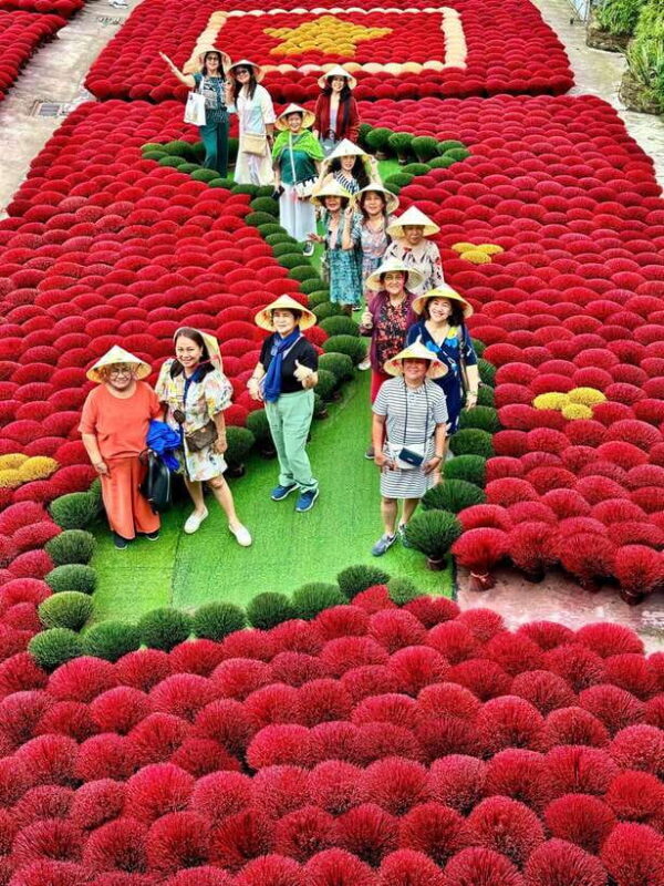 QUANG PHU CAU INCENSE VILLAGE WITH BOAT TRIP OR PAGODA - Key Points