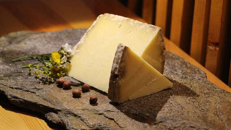 Quebec City - Agricultural Walking Tour on Ile d'Orléans - Authentic Experiences and Traveler Impressions