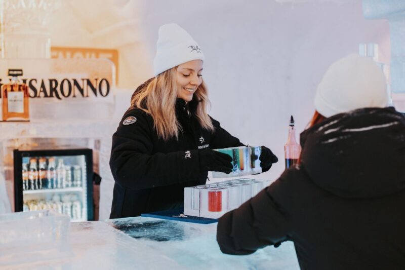 Quebec City: Hôtel de Glace (ice hotel) Overnight Experience - Outdoor Nordic Spa and Relaxation