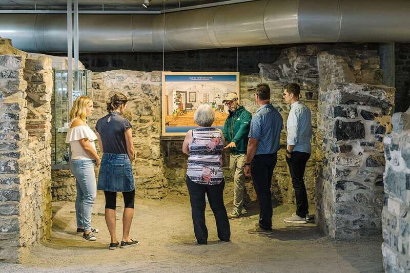 Québec City: Saint-Louis-Forts-and-Châteaux visit - An In-Depth Look at the Saint-Louis Forts and Châteaux Experience