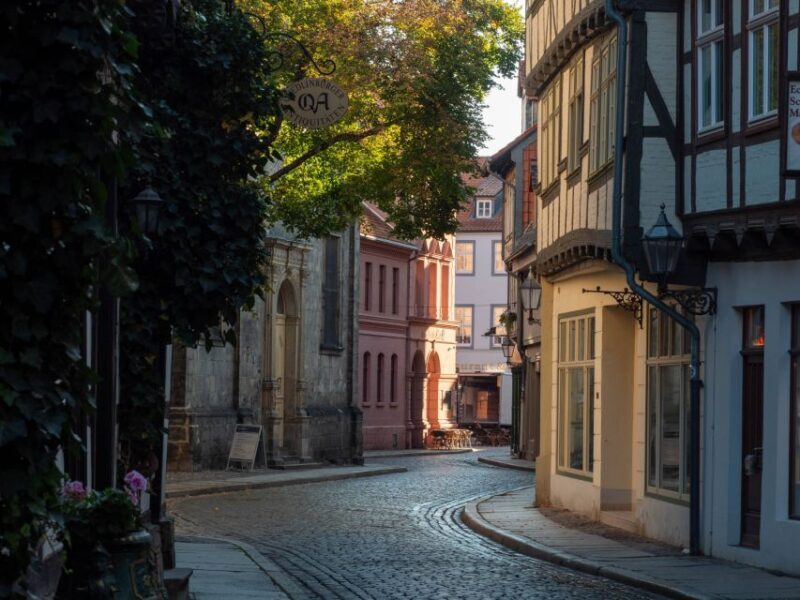 Quedlinburg: Guided City Highlights Walking Tour - Practical Details to Keep in Mind