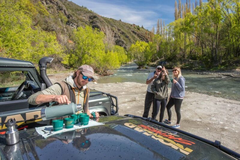 Queenstown: 4WD Lord Of the Rings Tour Half-Day Tour - The Gold Panning and Cultural Touches