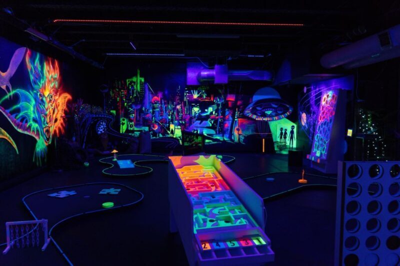 Queenstown: Indoor Putt 'n' Glow Mini Golf - An In-Depth Look at Queenstown’s Indoor Putt n Glow Mini Golf