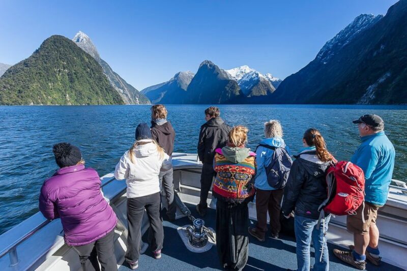 Queenstown: Milford Sound Cruise with Helicopter Transfer - Key Points