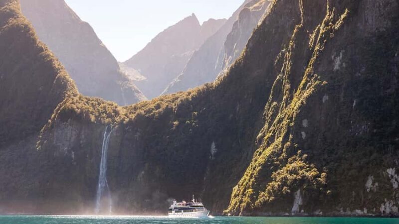 Queenstown: Milford Sound Day Trip - Cruise & Picnic Lunch - The Sum Up