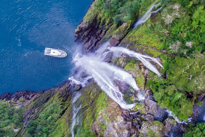 Queenstown to Te Anau via Milford Sound inc Cruise & Lunch - What’s Included and What to Consider