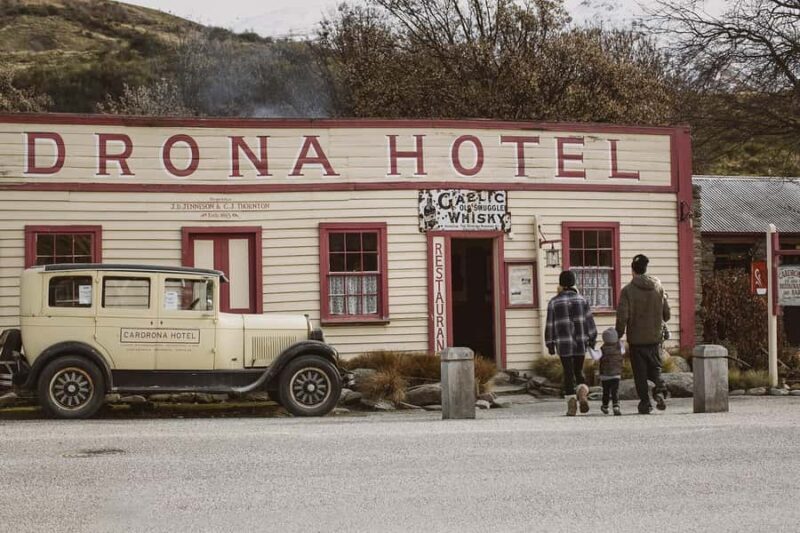 Queenstown to Wnaka One Way Small Group Tour - The Itinerary in Detail: What You Can Expect